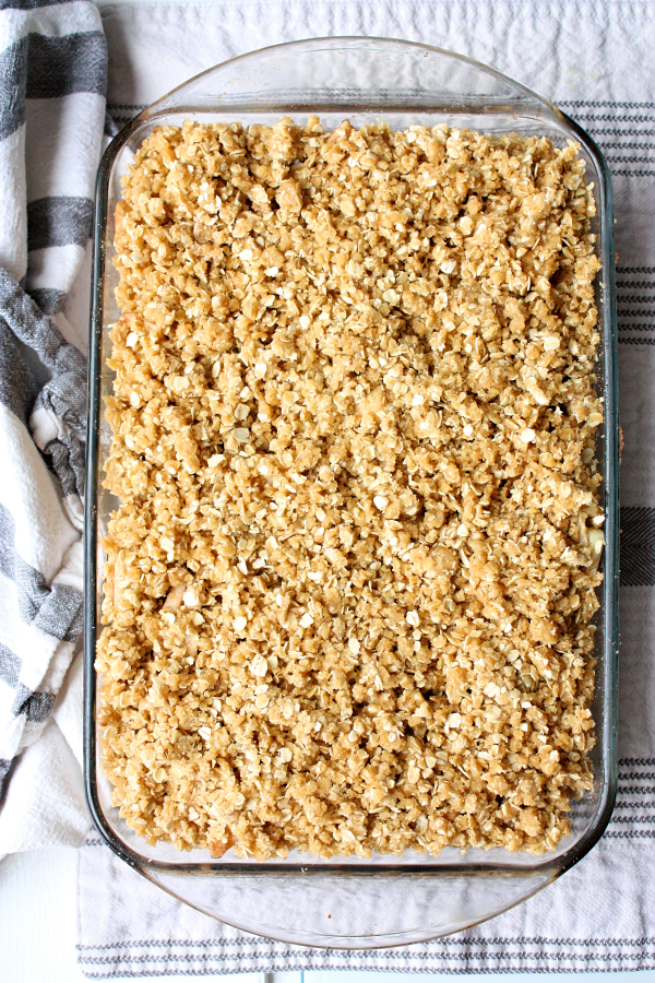 Cozy Fall Apple Crisp - Monday Sunday Kitchen