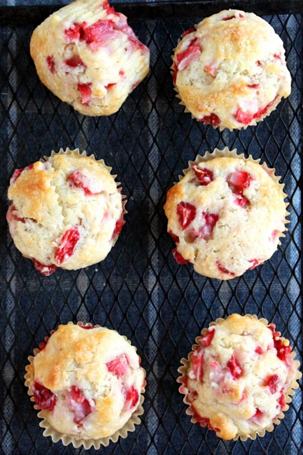Strawberry Shortcake Muffins Recipe - Monday Sunday Kitchen